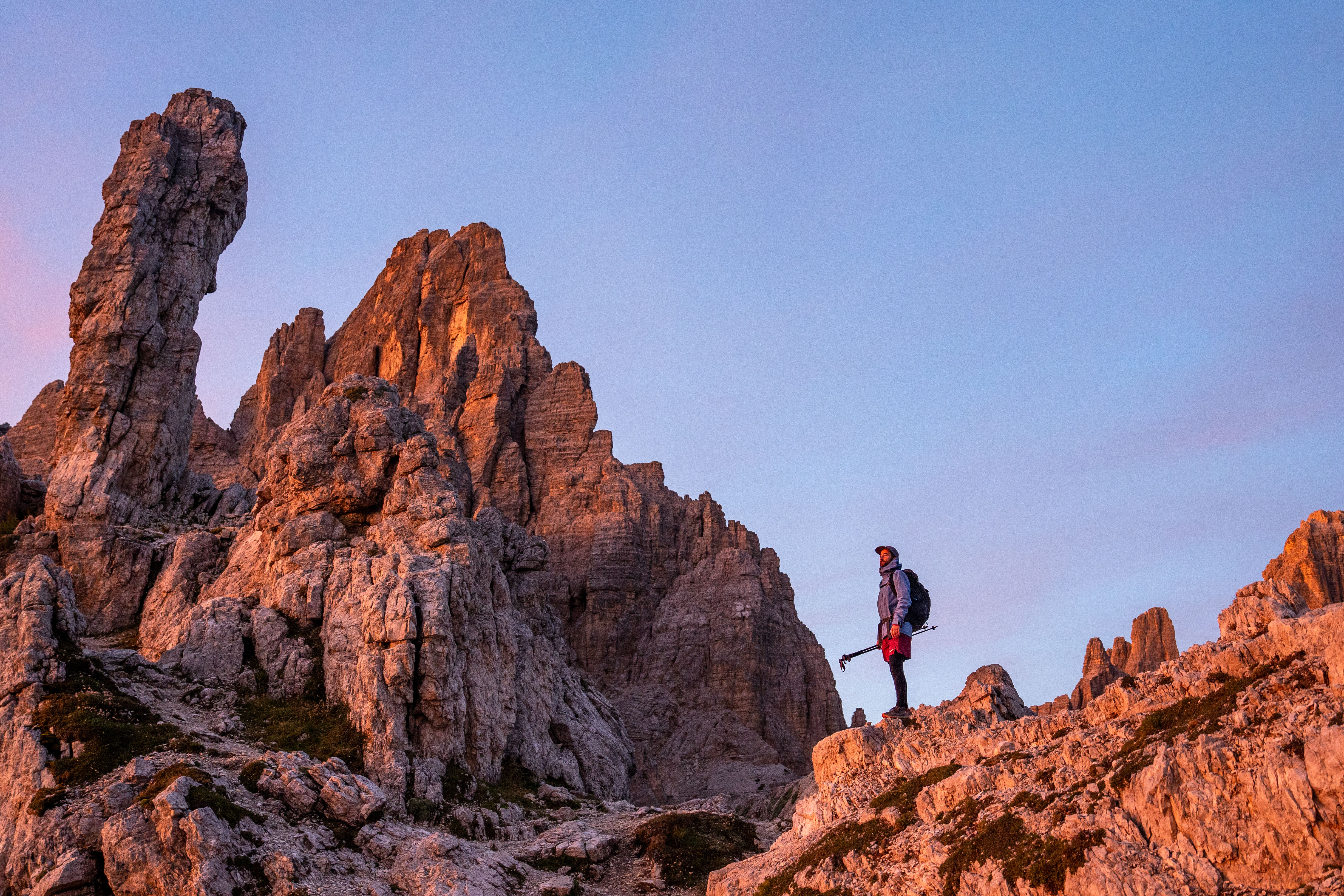 6 Parcours Épiques de Randonnée avec nuits en Refuge dans les Dolomites ...